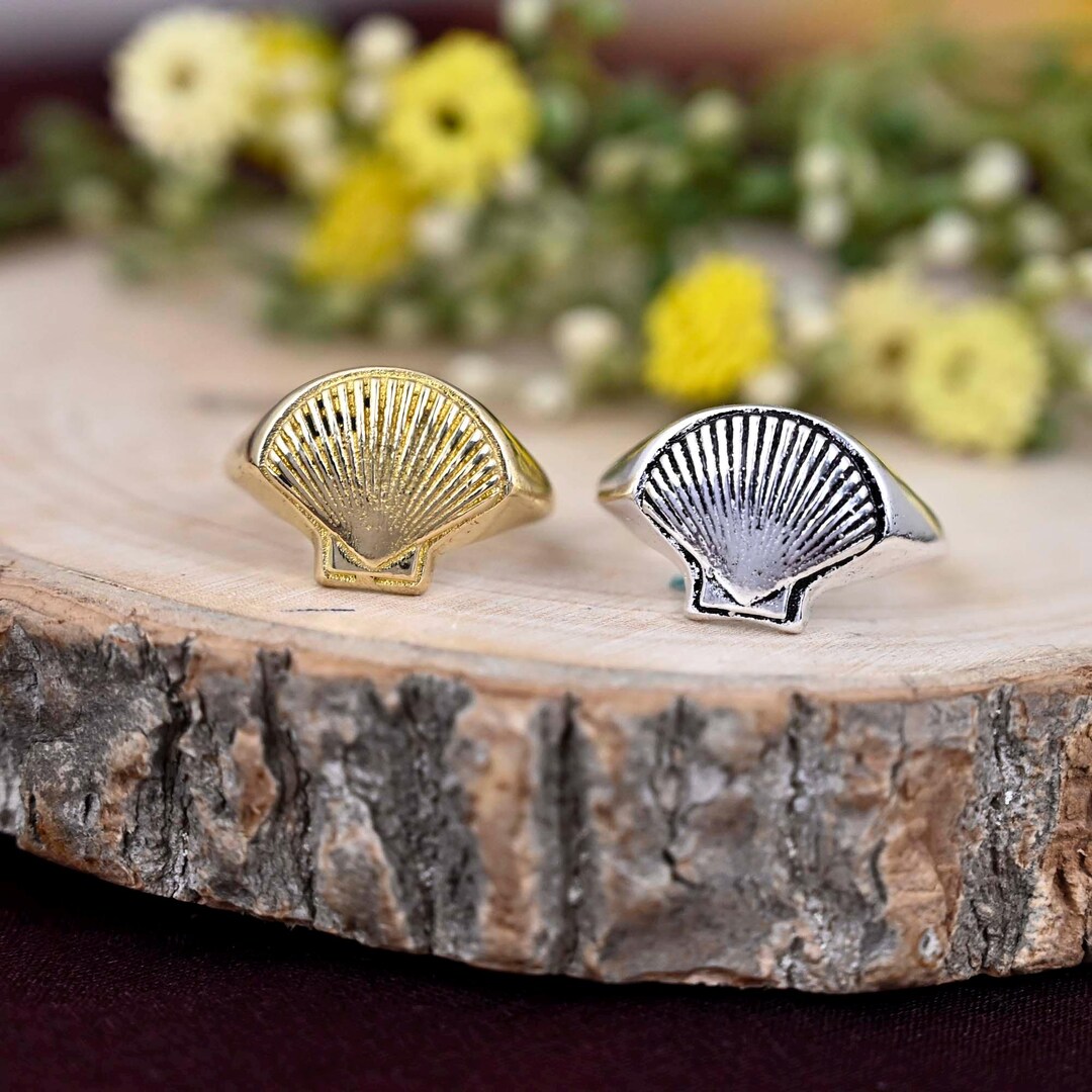 Dainty Seashell Ring, Seashell Gold Ring, Cockle Shell, Gold Band Ring ...