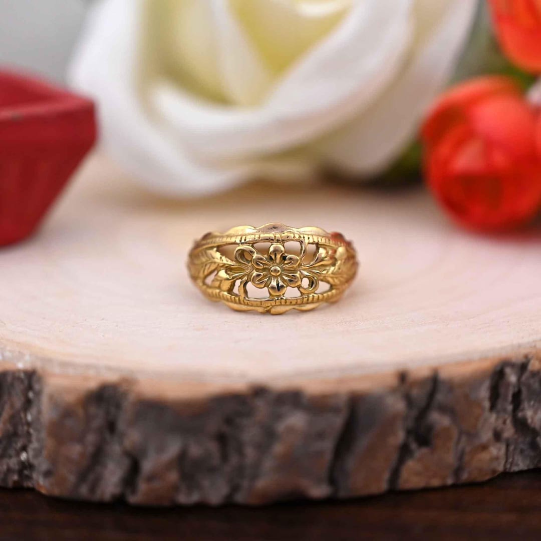 Brass Daisy Flower Ring: Cottagecore Floral Thumb Ring - Etsy