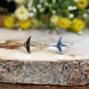 Whale Tail Ring, Dainty Ring, Gold Whale Tail Ocean Ring, Minimalist ...