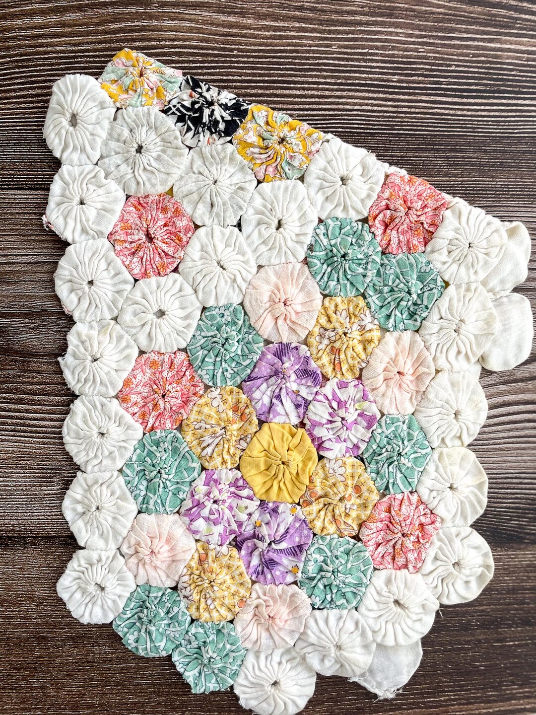 Vintage Yoyo Quilt Piece in Pretty Colours for Crafting, Sewing or ...