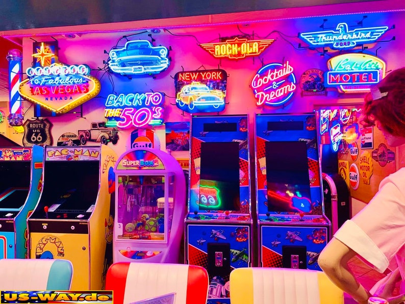 G-09 Space Invaders Retro Arcade Cabinet TV Video Game Machine 19" LCD ...