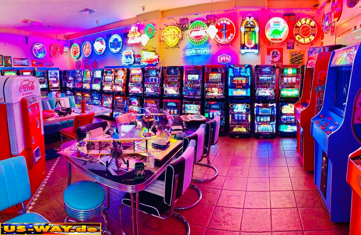 G-09 Space Invaders Retro Arcade Cabinet TV Video Game Machine 19" LCD ...