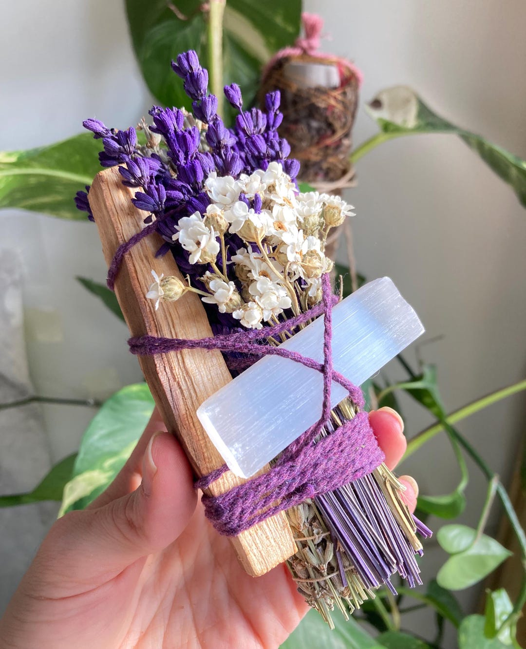 Lavender Smudge Bundle With Palo Santo and Selenite Crystal - Etsy