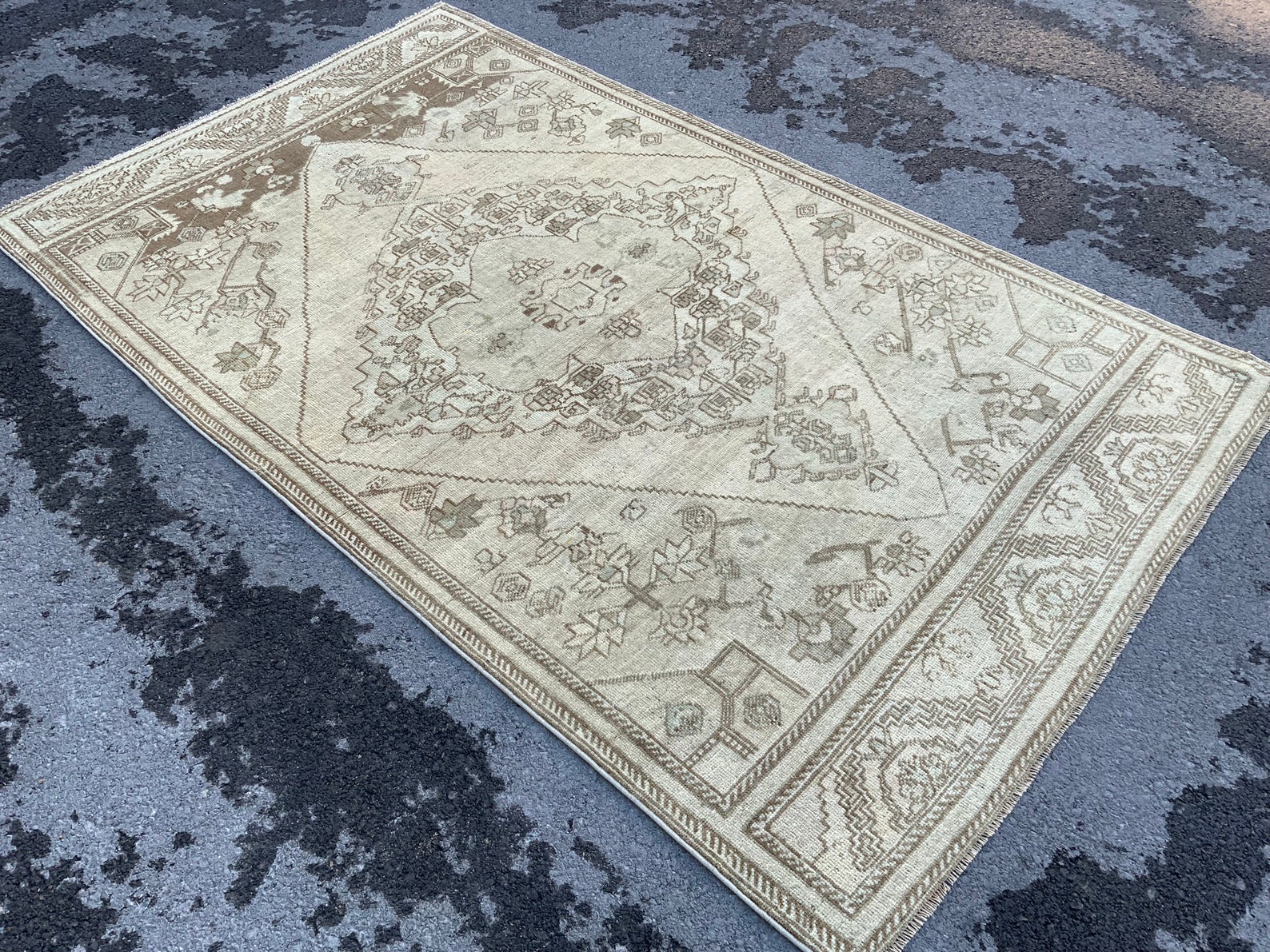 5 X 8 Rugs, Vintage Rug, Turkish Beige Rug, 4'7 X 8 Feet Rug, Handmade ...