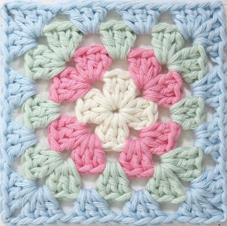 Granny Square Crochet Pouch Tutorial: Beginner's Guide (digital ...