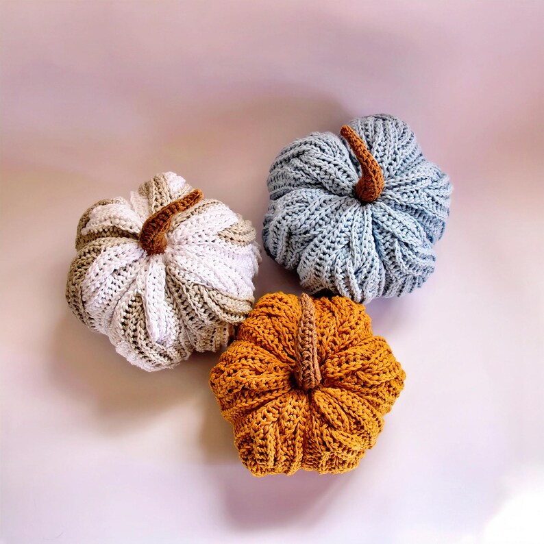 Crochet Pumpkin Pattern With Braid Pattern Halloween With Video ...