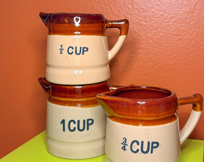 Vintage Measuring Cups, Set of 3 - Etsy