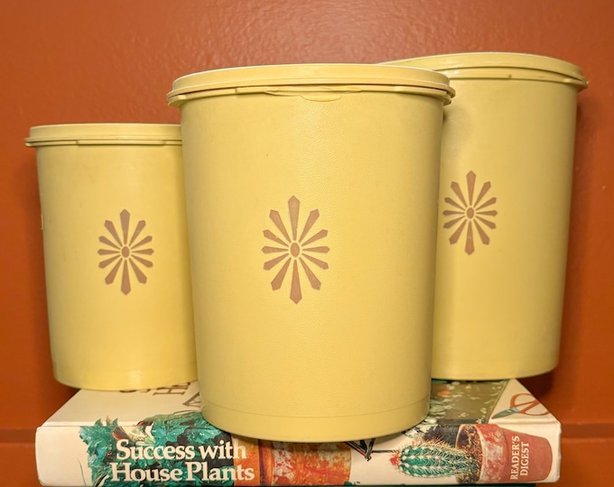 Vintage Yellow Tupperware, Set of 3 - Etsy