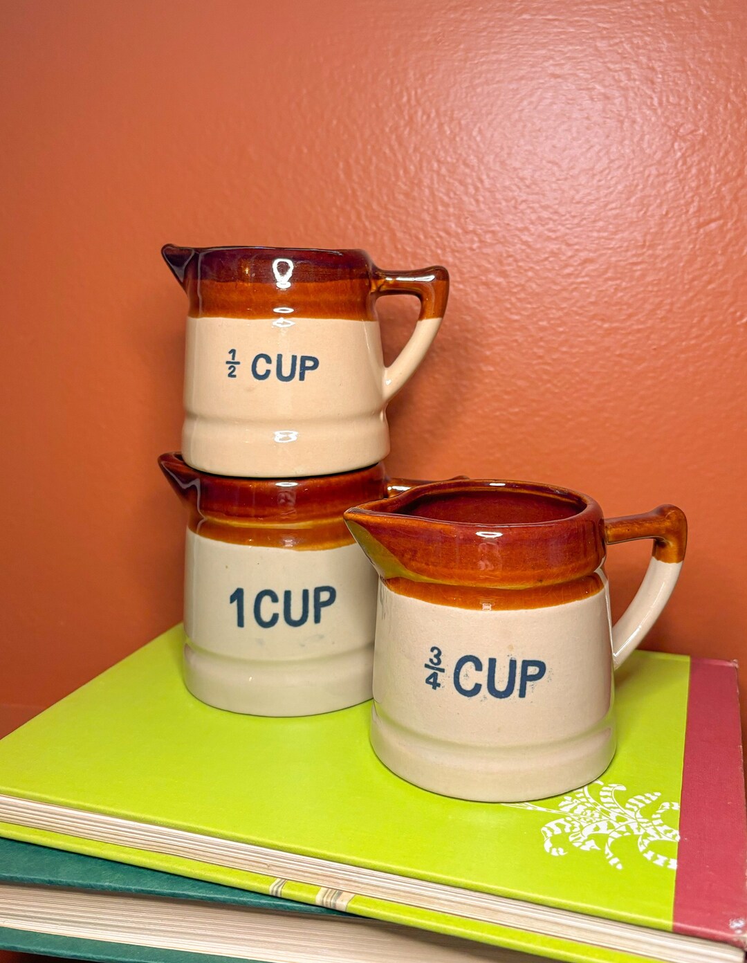 Vintage Measuring Cups, Set of 3 - Etsy