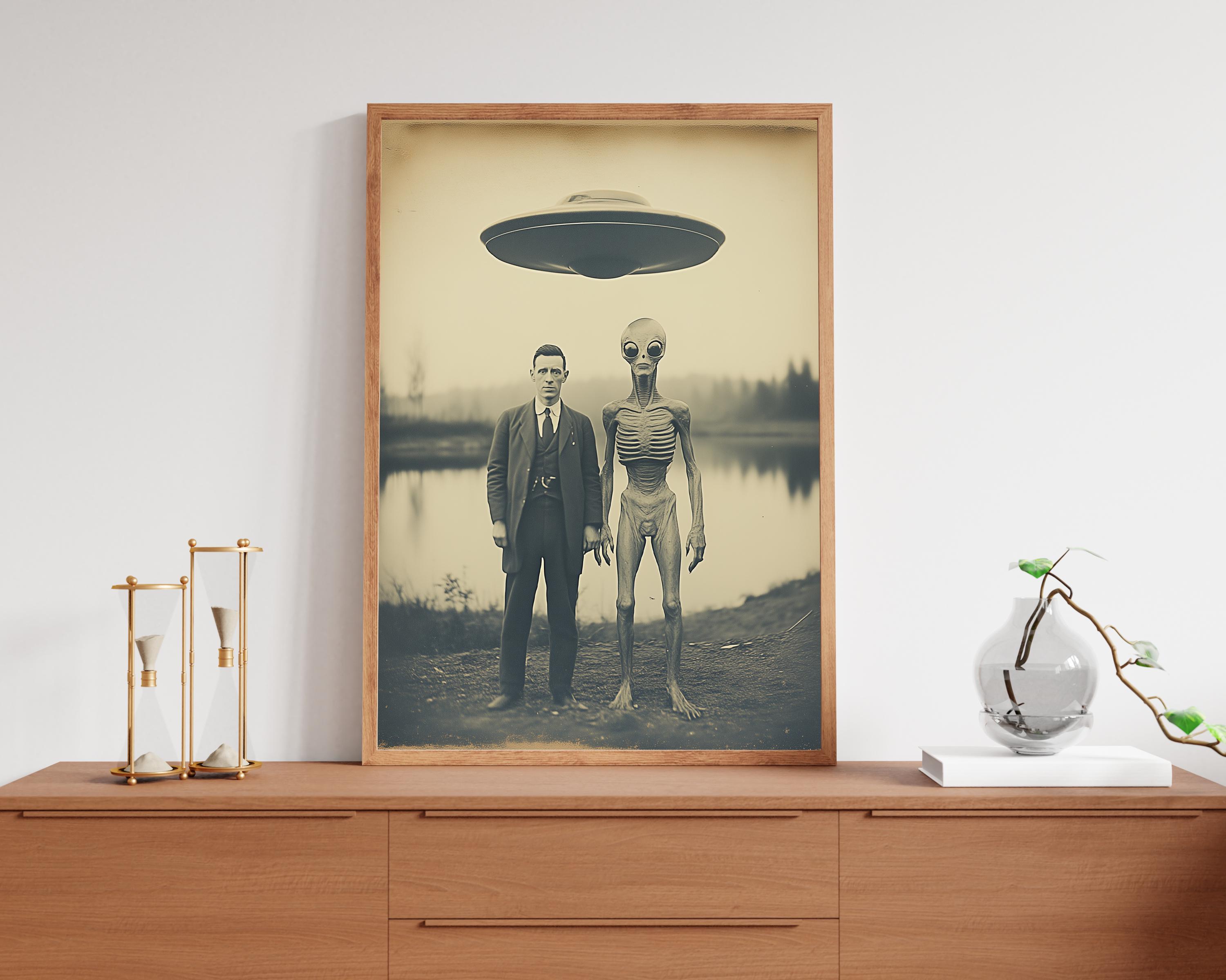 Alien With Scientist - Alien Desert Prints,alien Vintage,old Western ...