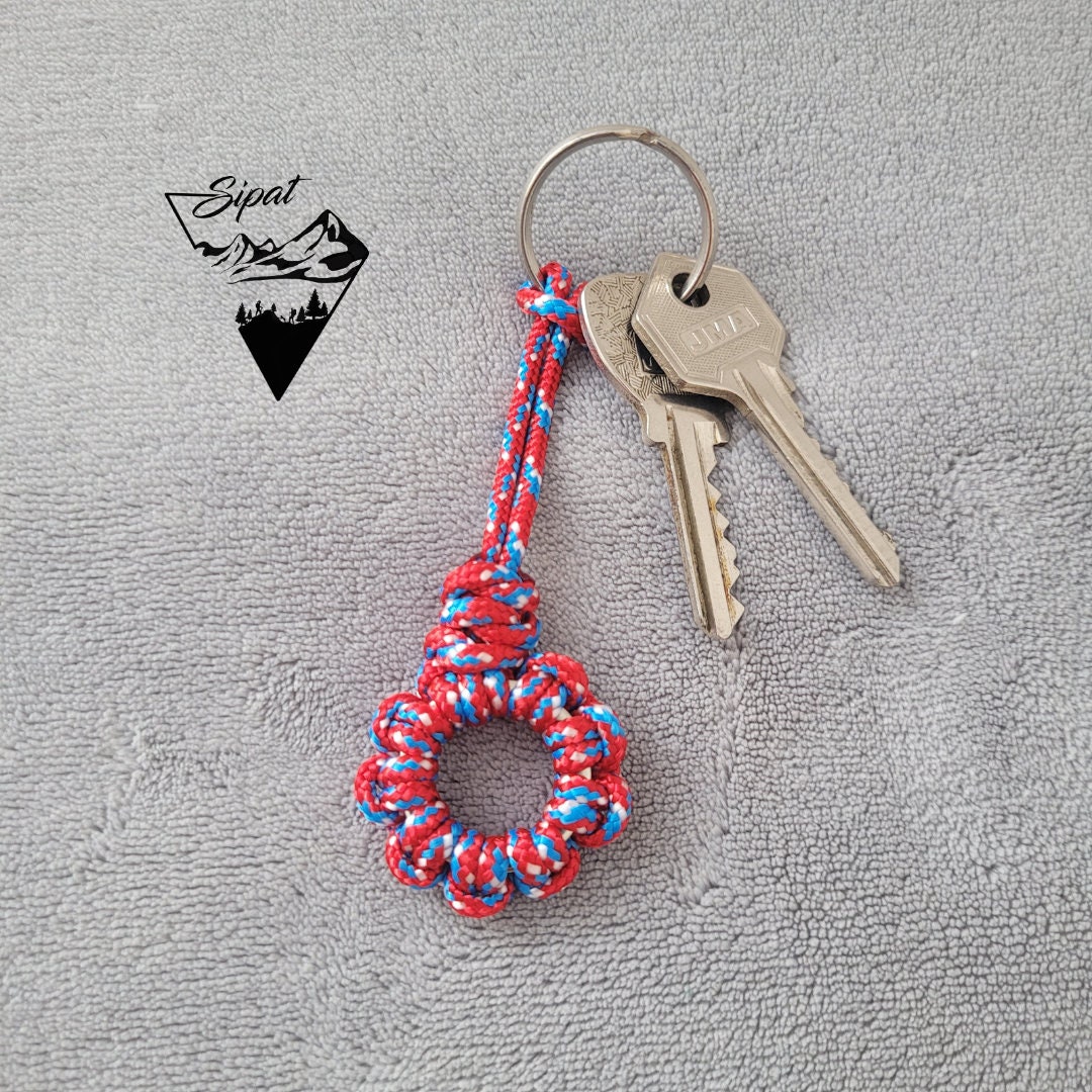 Key Ring Made of 425 Type II Paracord. Made Entirely by Hand, in France ...