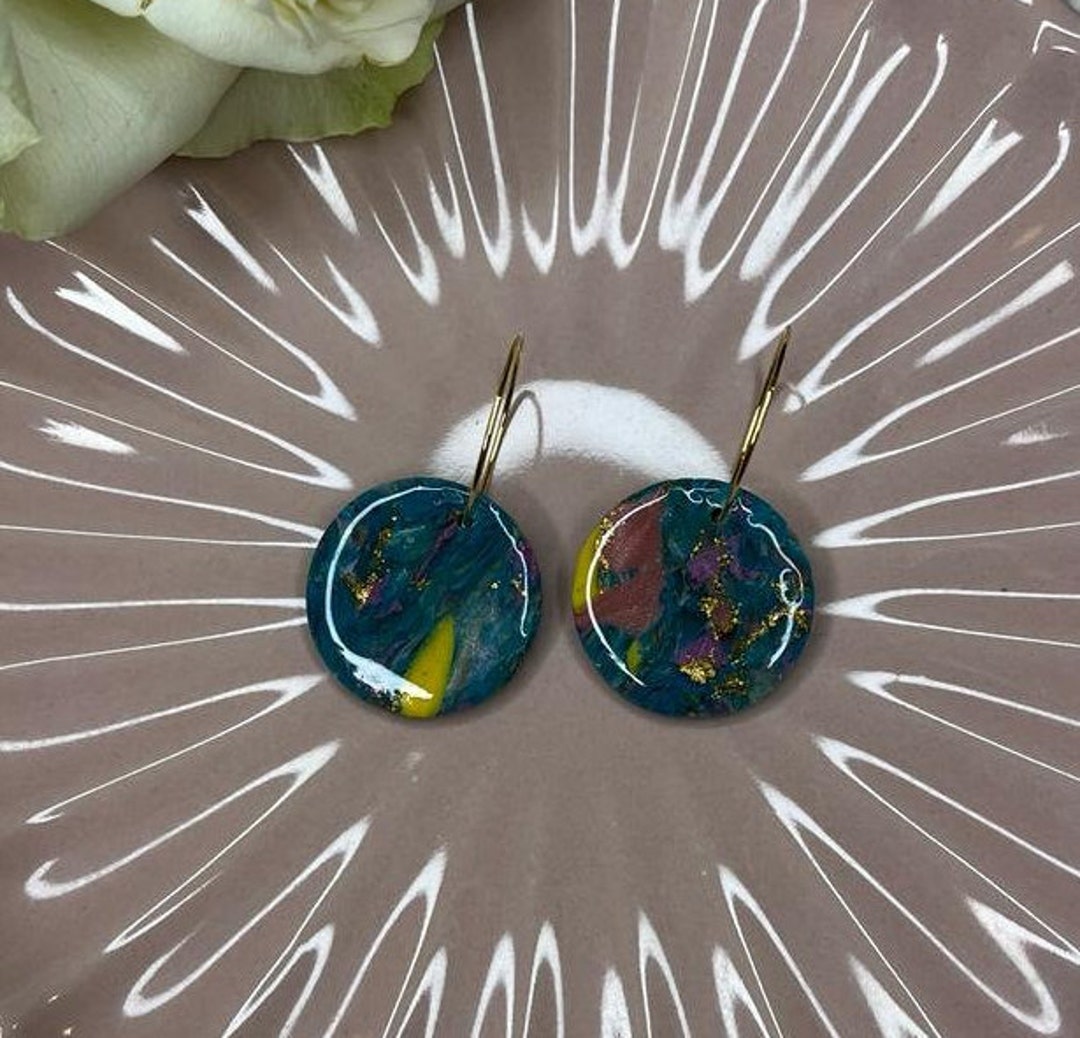 Green, Pink Gold Shimmer Disc With Resin Finish on Gold Coloured ...