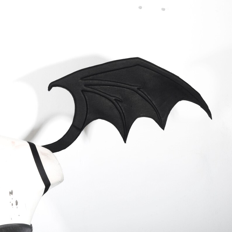Real Leather Adjustable Bat Wings – Gothic Fantasy Cosplay - Etsy