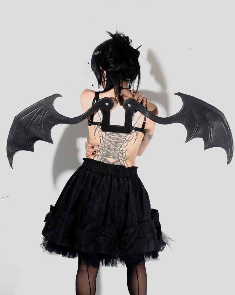 Real Leather Adjustable Bat Wings – Gothic Fantasy Cosplay - Etsy