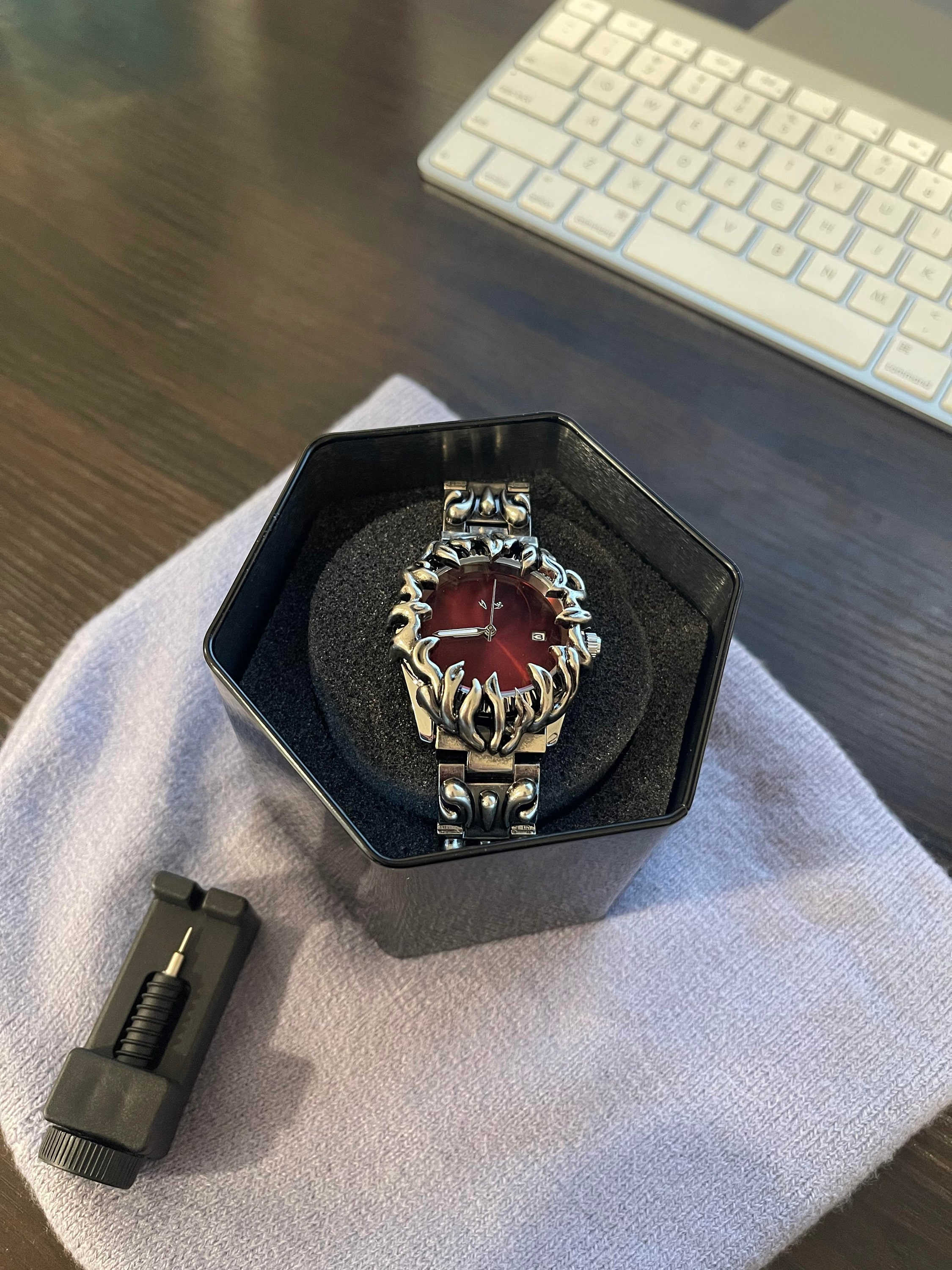 Alabaster Stainless Steel Silver Dial Watch - Etsy