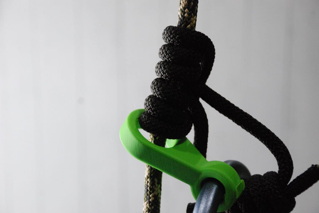 Hitchglide: One-hand Prusik Tender for Saddle Hunting, Arborists & Rope ...