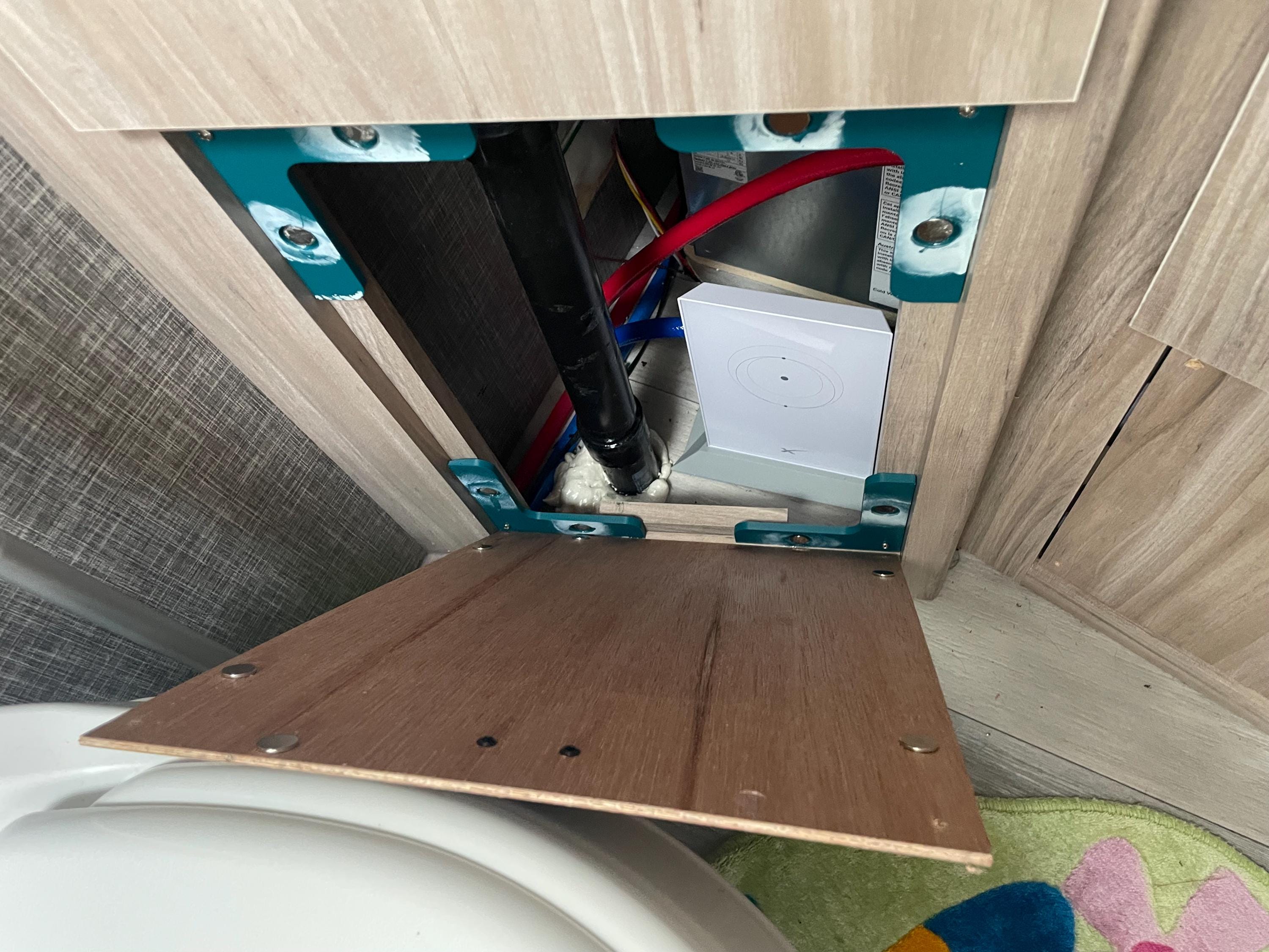 RV Access Panel Holder With Magnets and Handle | Easy Starlink Storage ...