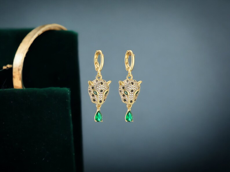 Exotic Gold Leopard Head Luxury Hoop Trending Dangle Earrings Dazzling ...