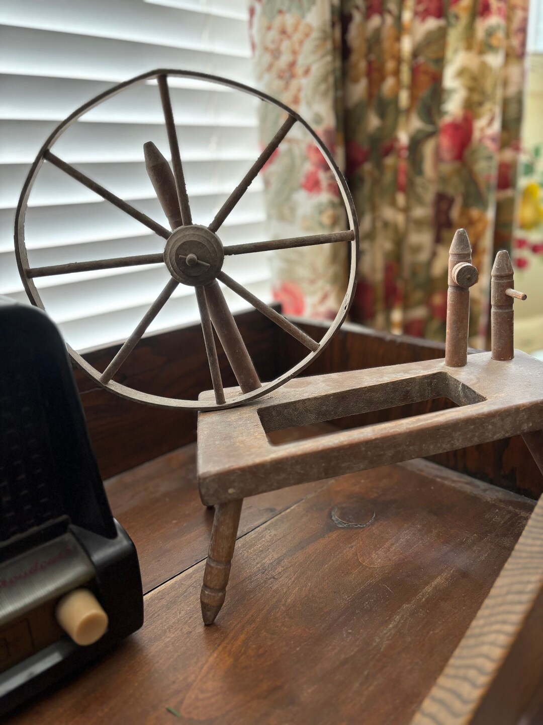 Vintage Wooden Spinning Wheel Miniature Antique Doll Size - Etsy