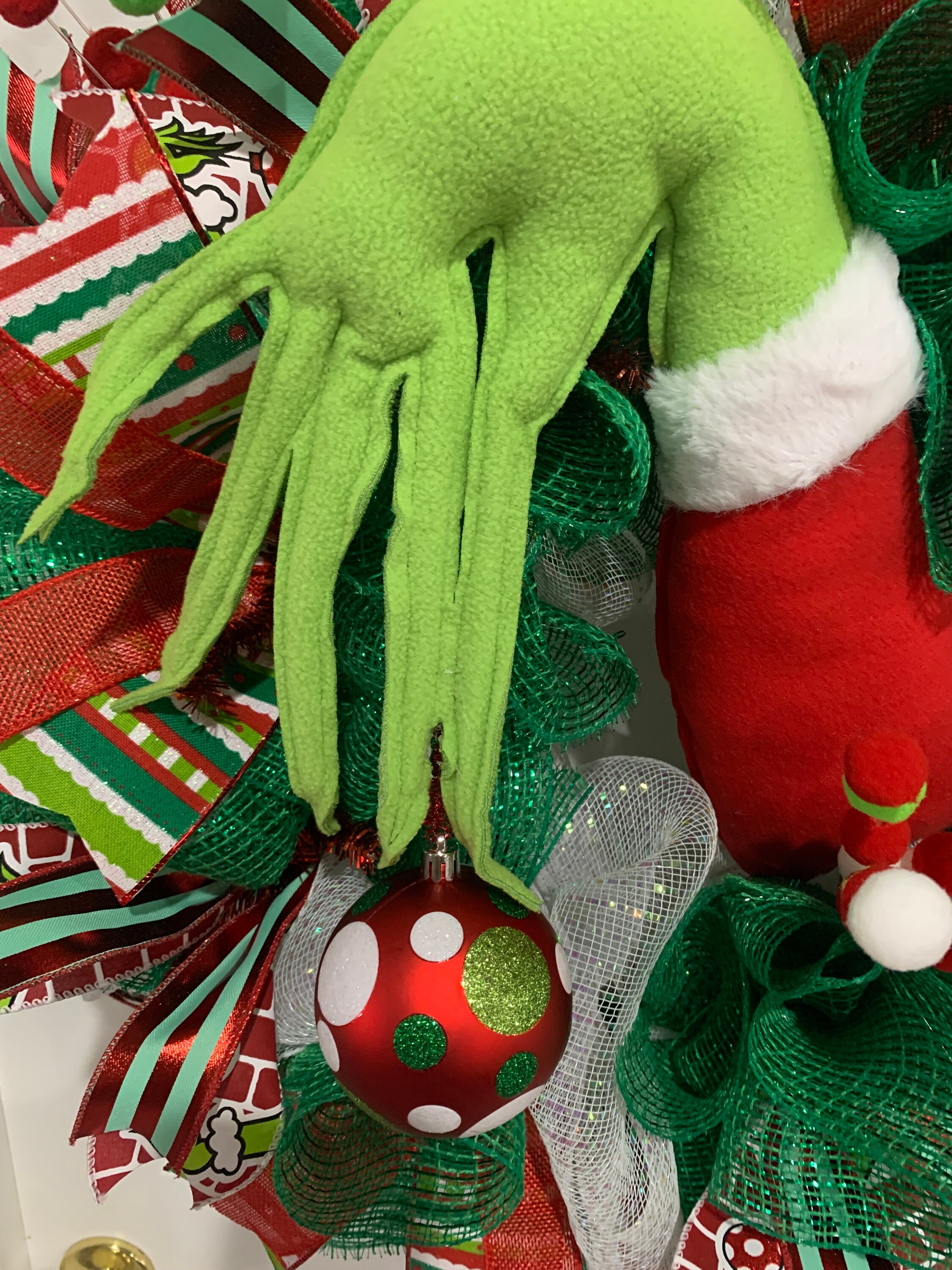 Christmas Wreath: Green Elf Hand With Ornament - Etsy