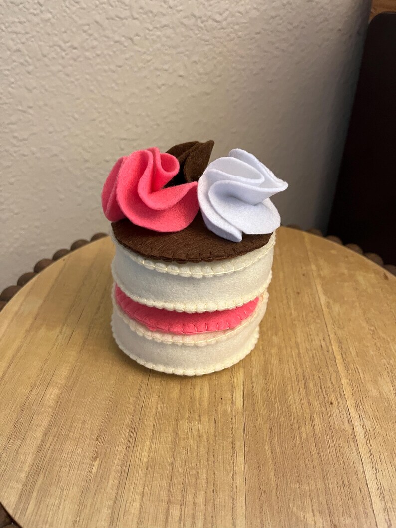 Felt Cake Vanilla Cake for Play Felt Cake for Play Felt Bakery Food ...