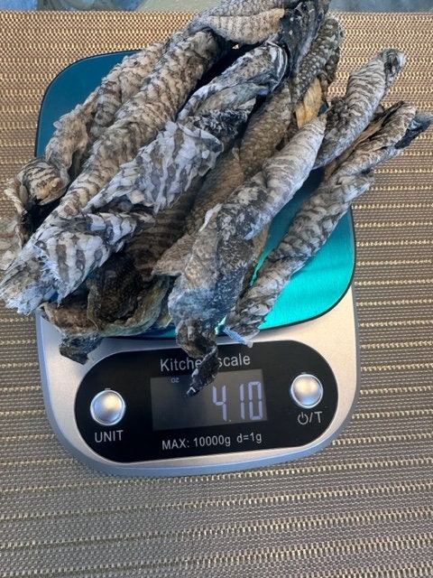 Natural COD Skin Chews Dehydrated COD Skin Dog Treats Hand Rolled ...