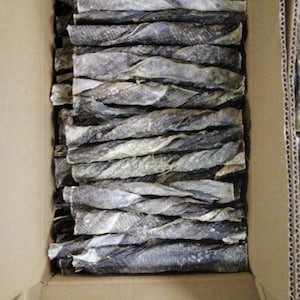 Natural COD Skin Chews- Dehydrated COD Skin Dog Treats - Hand Rolled ...