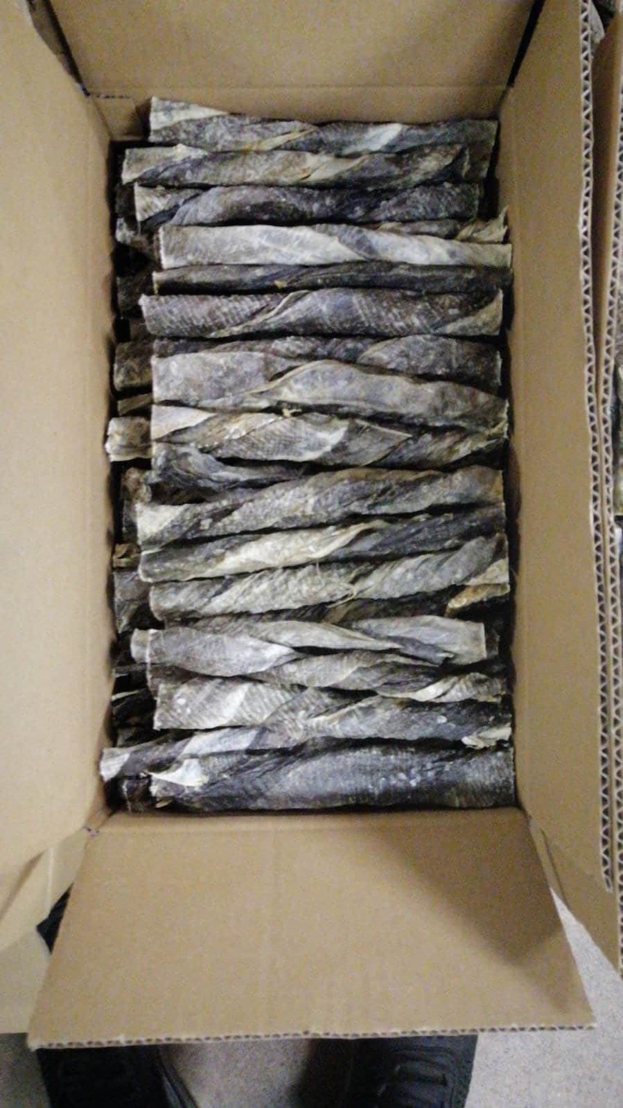 Natural COD Skin Chews Dehydrated COD Skin Dog Treats Hand Rolled ...