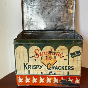 Vintage Sunshine Krispy Crackers 2 Pound Tin by Loose-wills Biscuit ...