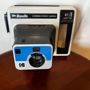 Vintage 1977 Kodak Instant Camera "the Handle" Polaroid Color Film ...