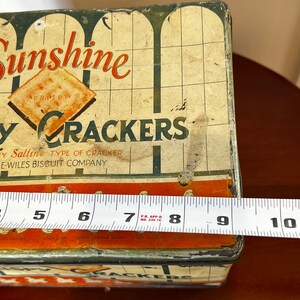 Vintage Sunshine Krispy Crackers 2 Pound Tin by Loose-wills Biscuit ...