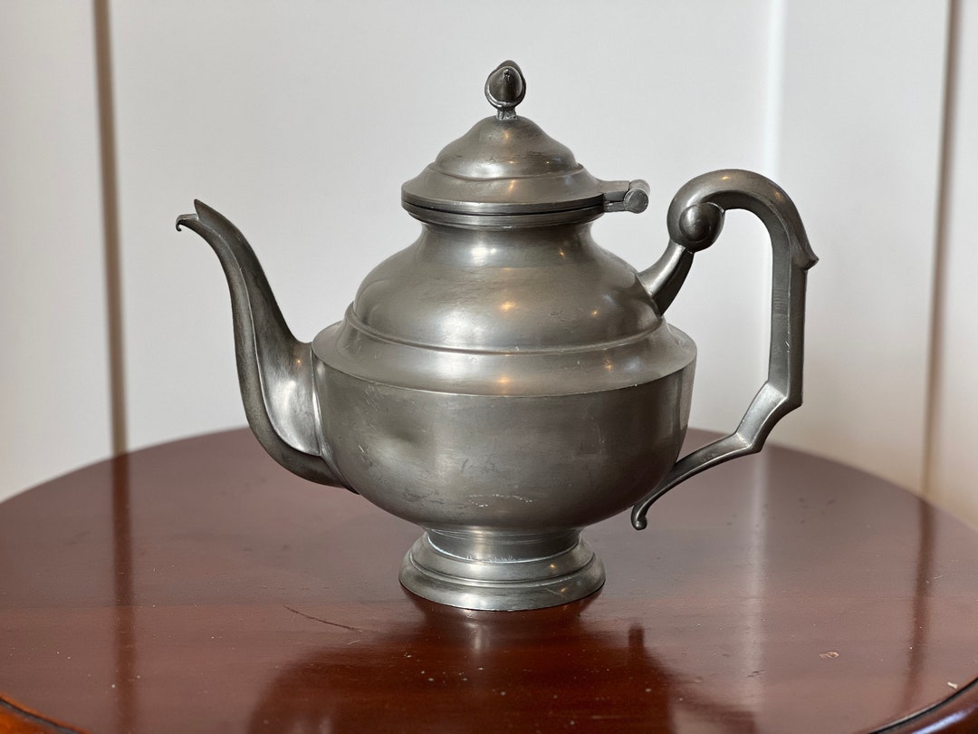 Antique Large Pewter Teapot With Acorn-topped Lid Cottagecore Decor - Etsy
