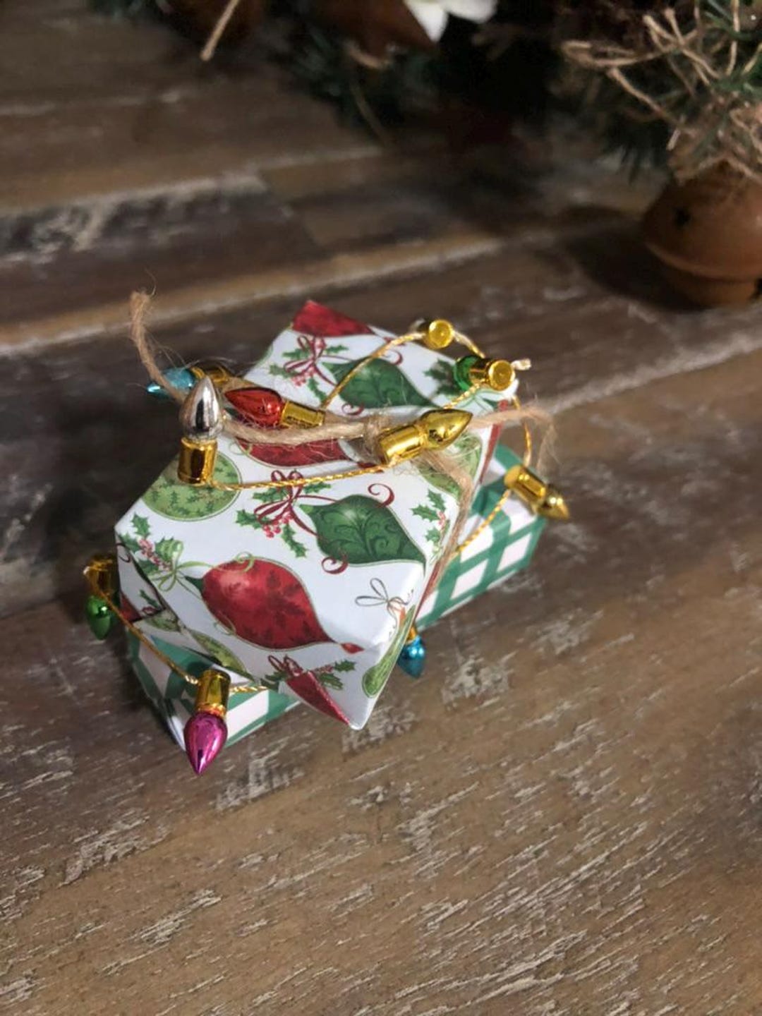 CHOICE sets of 2 Mini Wrapped Christmas Presents 2, 3...desk Decor ...