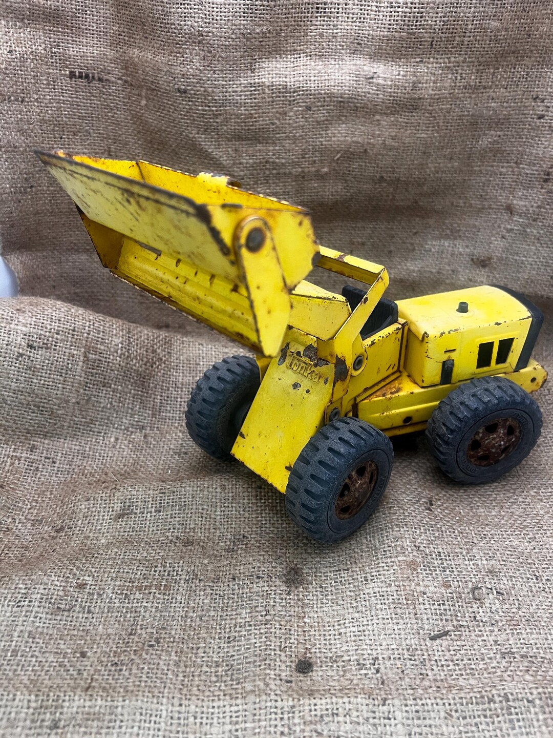 Vintage TONKA METAL LOADER Mini Front End Load Moveable Parts Yellow ...