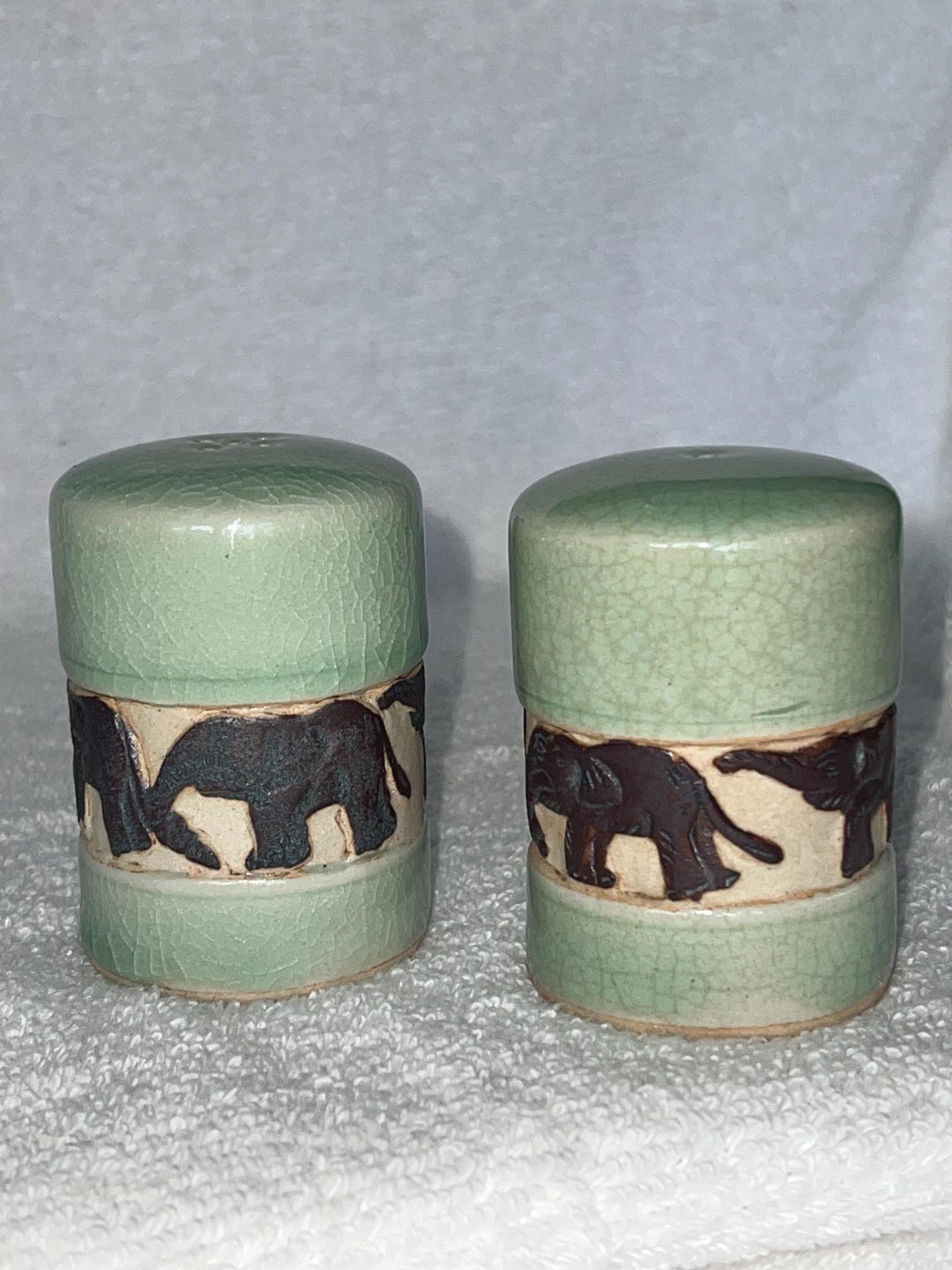 Carved Pottery ELEPHANT Salt and Pepper Shakers UNIQUE and PRETTY 3” X ...