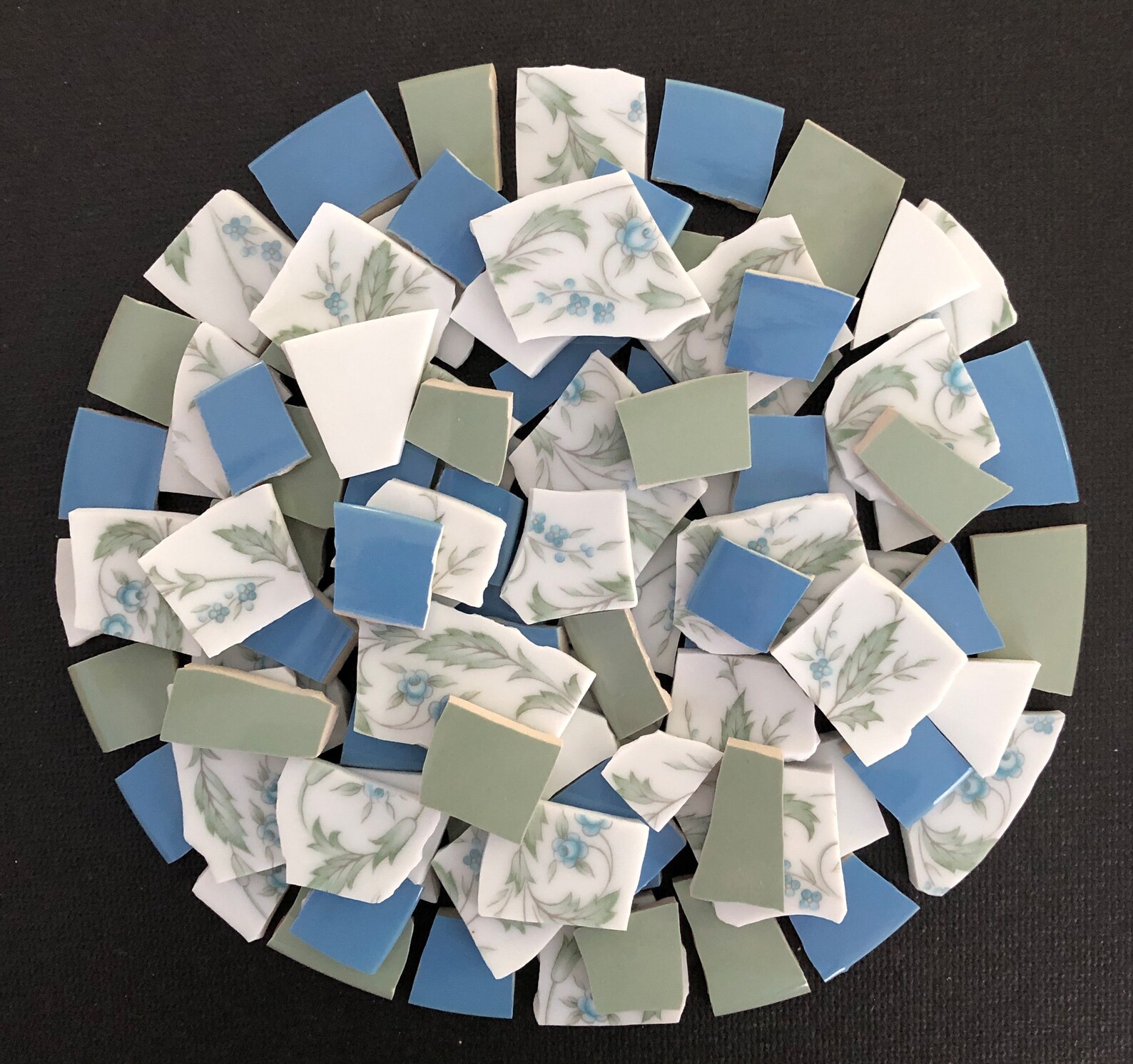 Broken China Pieces, Broken Dishes, Mosaic Pieces, Mosaic Tiles ...