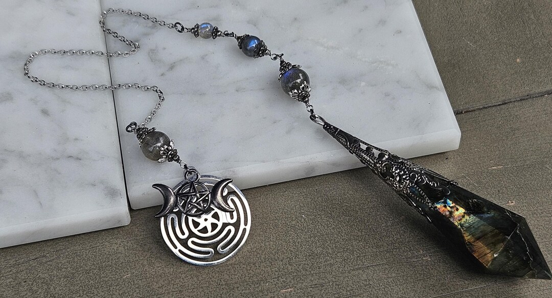 Hecate Pendulum, Triple Moon Goddess Dowsing Crystal, Grade AAA Blue Flash Labradorite ...