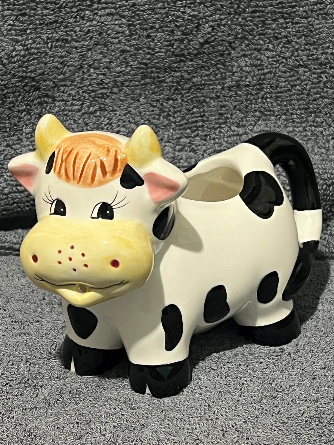 SPOTTED DAIRY COW Creamer or Small Pitcher Syrup Pitcher Glazed Ceramic ...