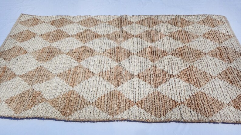 Natural Jute Gold Beige Diamond Pattern Kilim High Quality Hand Woven ...