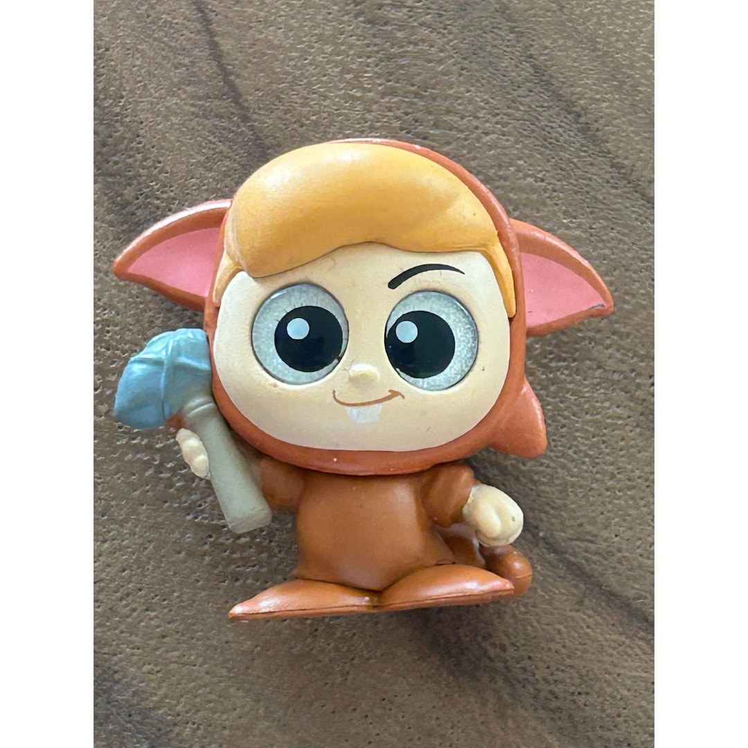 Disney Doorables Peter Pan Cute Collectible Figurine With Adorable ...