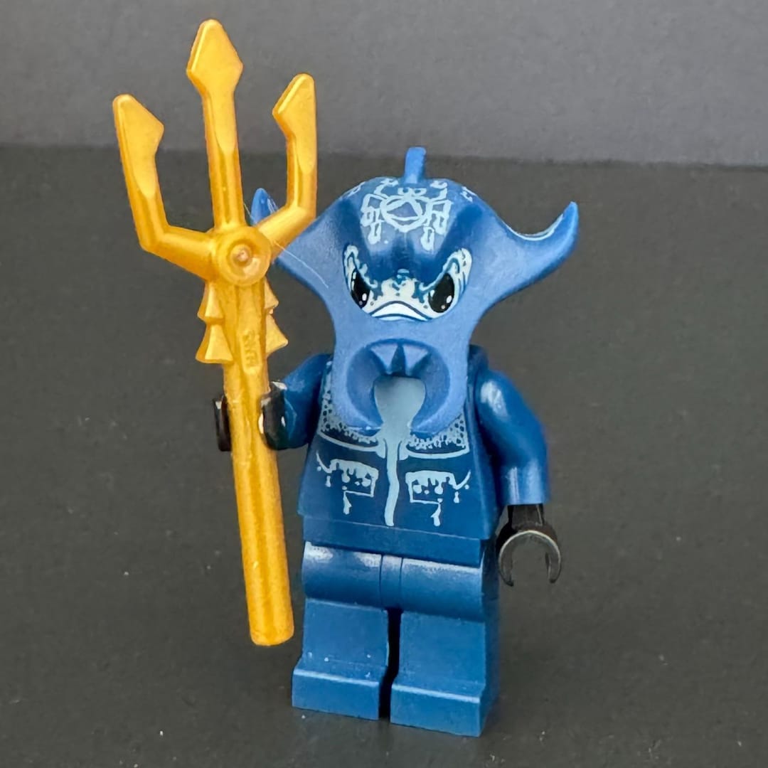Lego Atlantis Manta Warrior Minifigure With Gold Trident & Removable ...