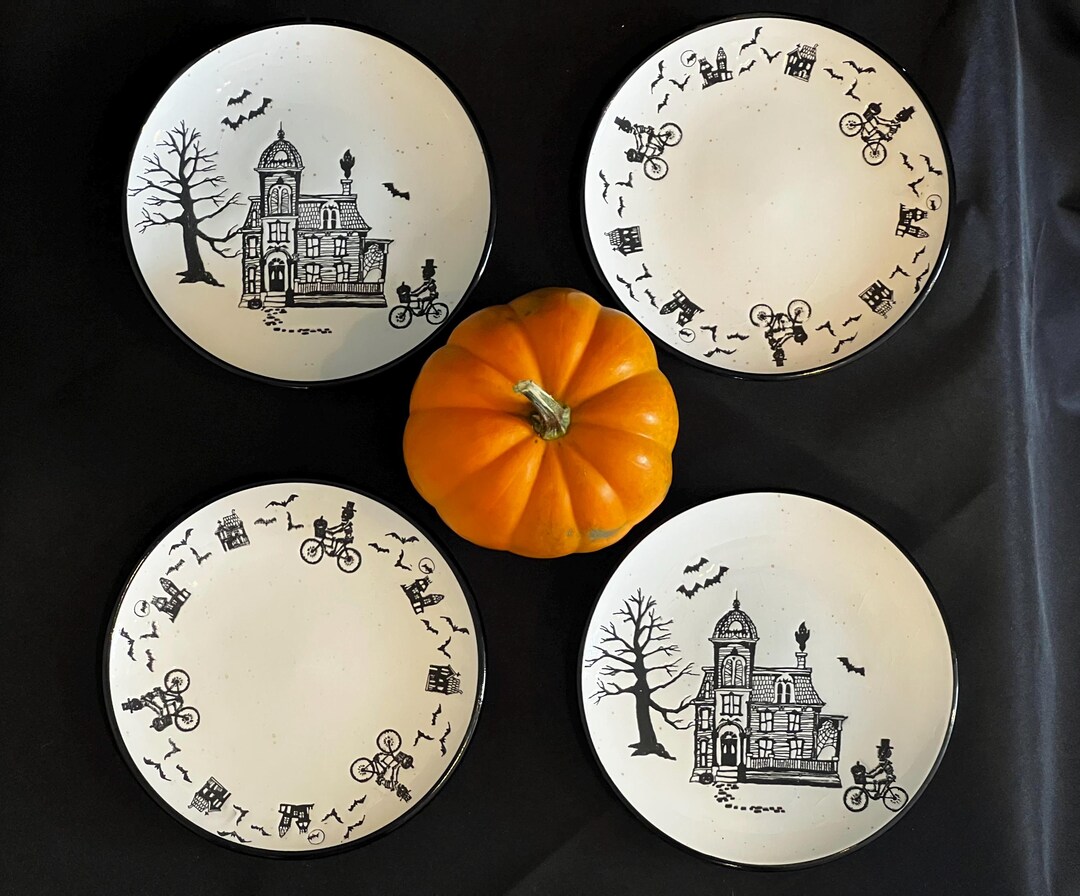Cobwebs & Cauldrons Haunted House Appetizer Plates - Etsy