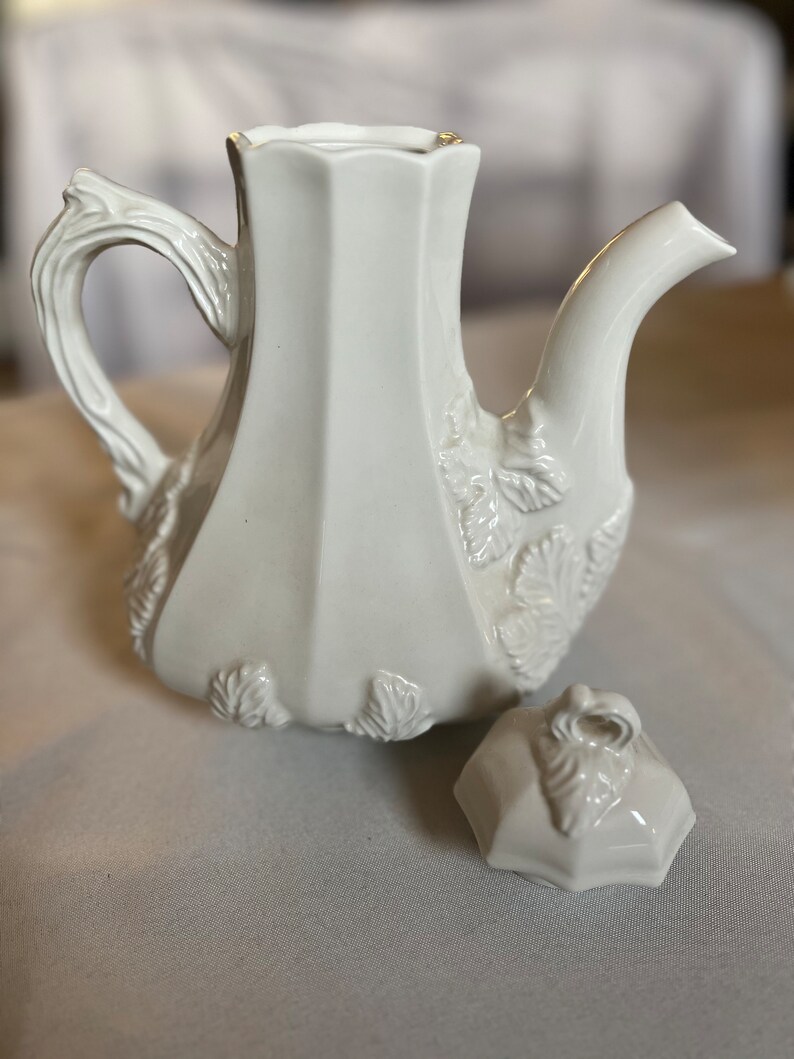 Red-cliff Ironstone Grape Teapot - Etsy