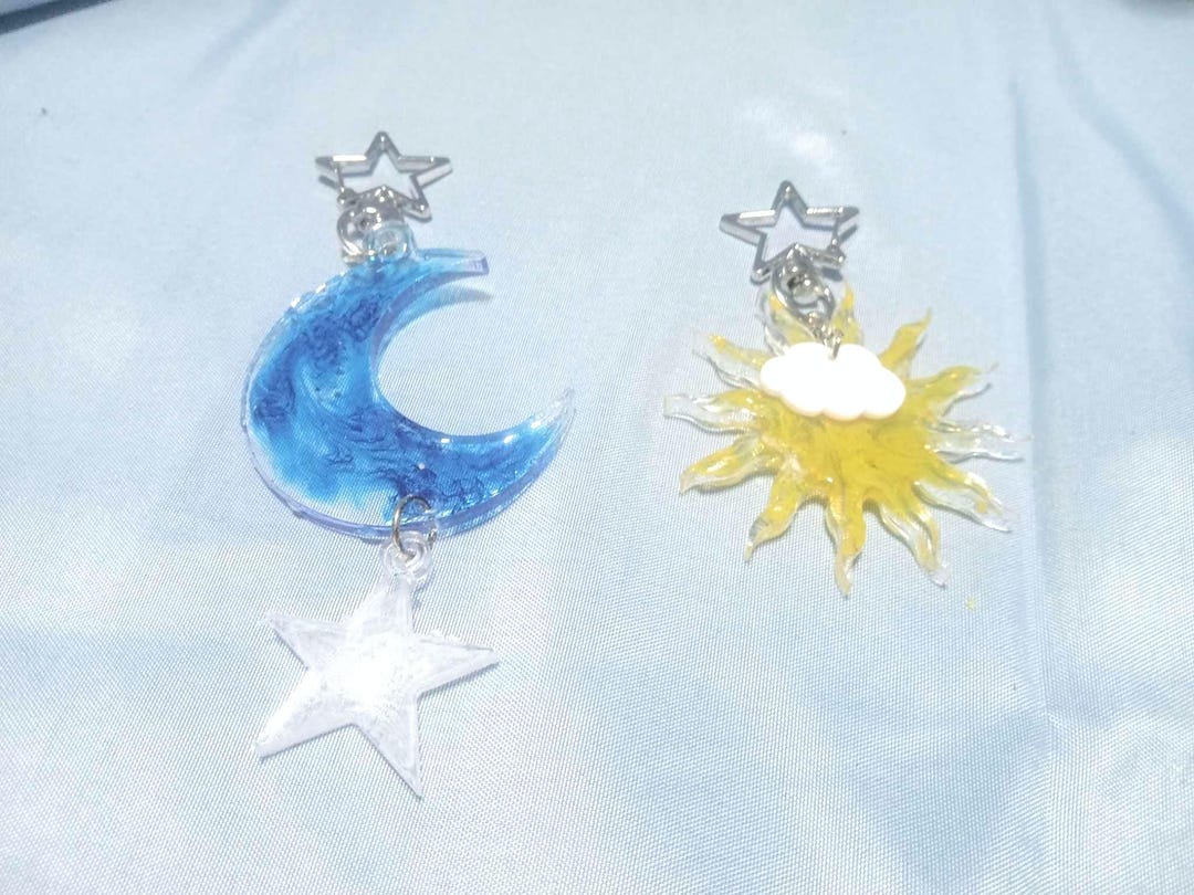 Sun and Moon Keychains - Etsy