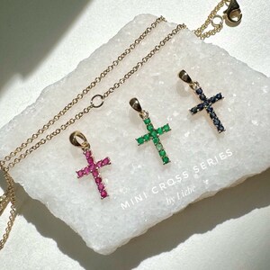 Genuine Emerald Cross Pendant (mini) / 14k Solid Gold - Etsy