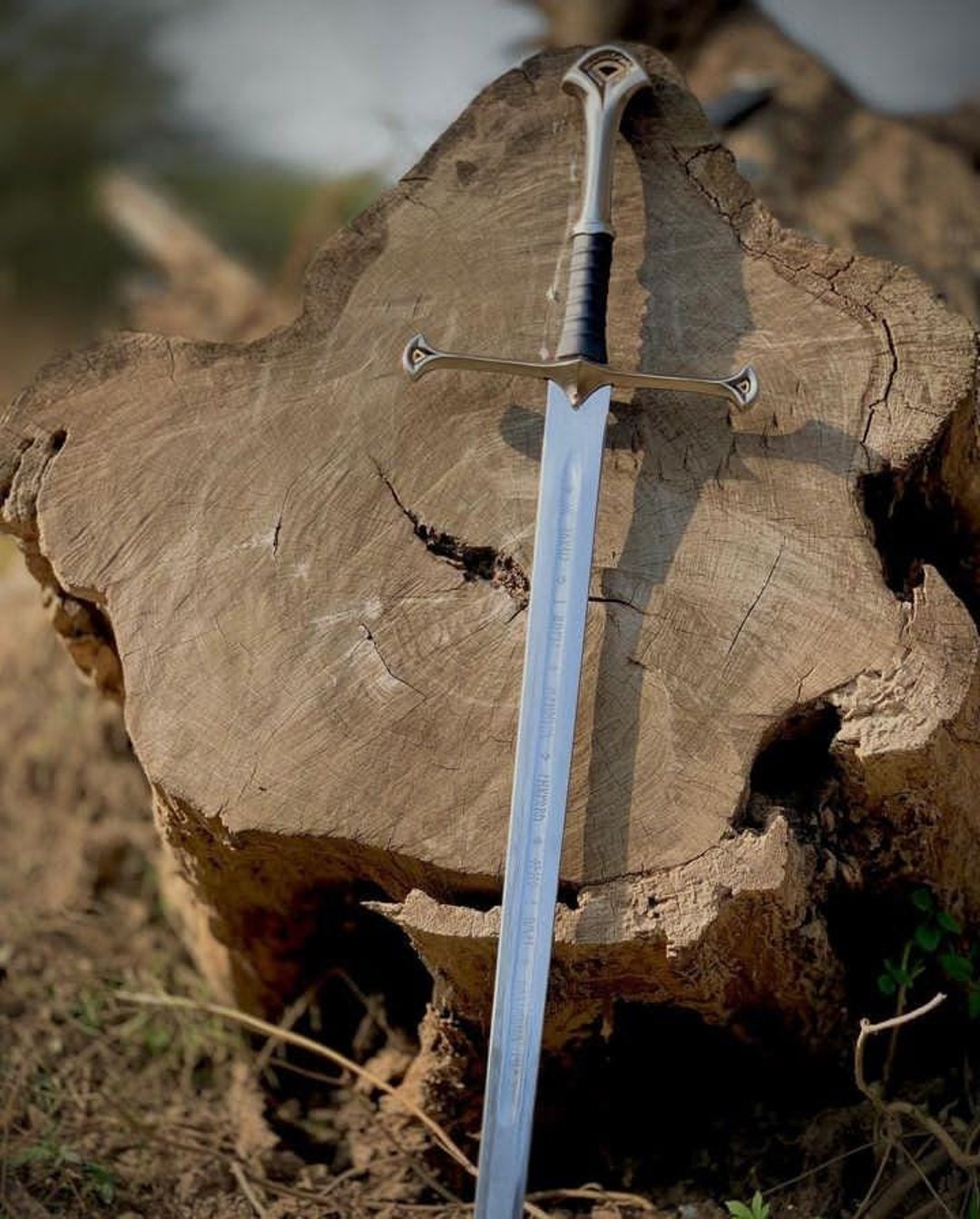 Anduril Sword the Lord of the Rings aragorn's Sword narsil collectible ...