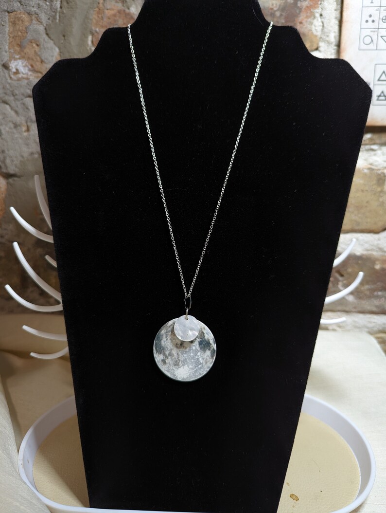 Full Moon Pendant Necklace - Etsy