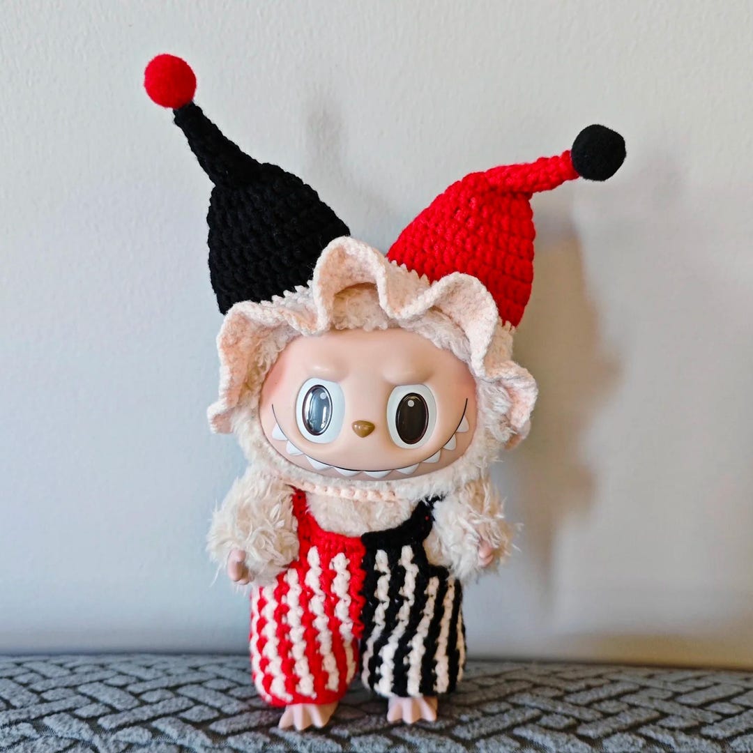Labubu Clown Outfit Häkelanleitung - Zirkuspuppe Kleidung PDF, Buntes ...