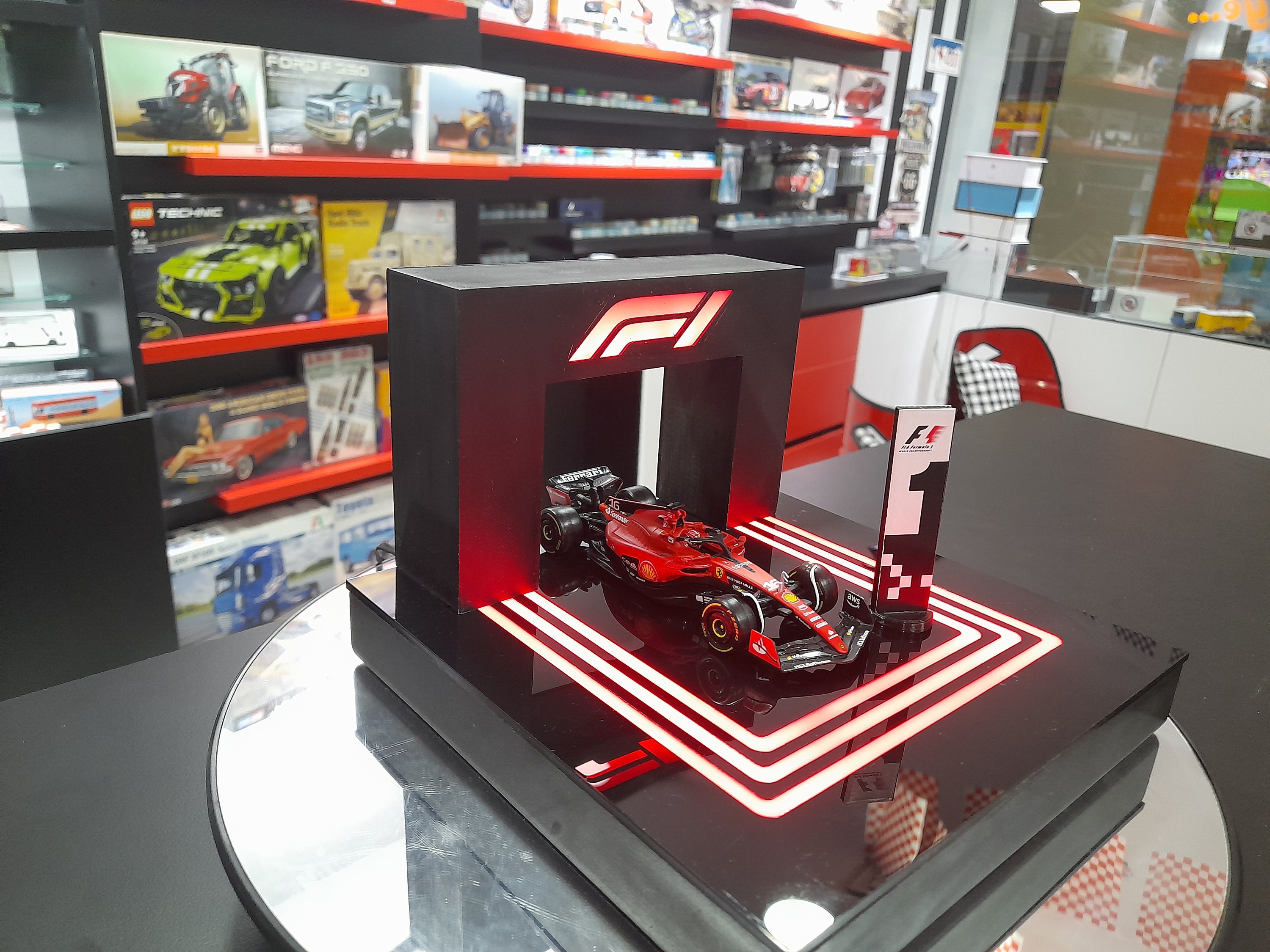 F1 Diorama Stand With Red Night Lights, Formula1 Scale Gift for Night ...
