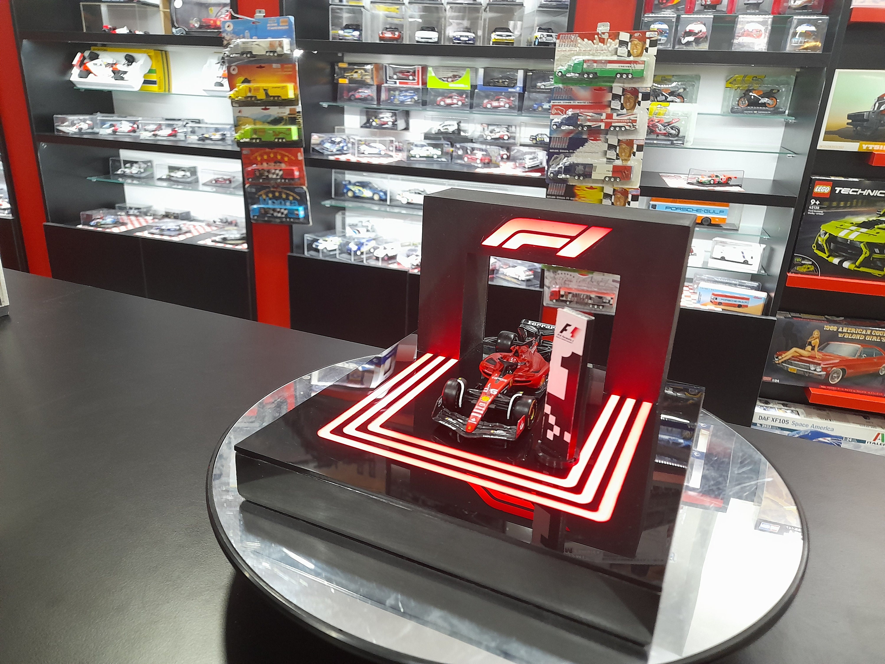 F1 Diorama Stand With Red Night Lights Formula1 Scale Gift - Etsy
